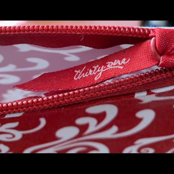 thirty-one | Bags | Thirty One Large Zipper Pouch | Poshmark